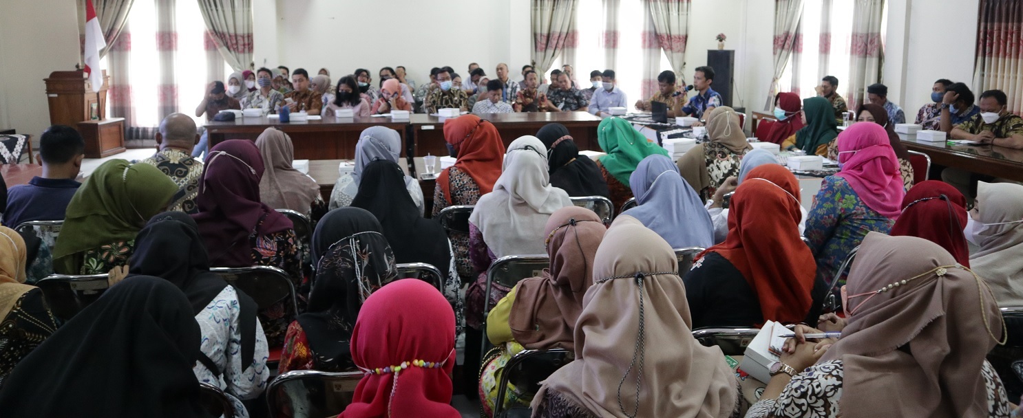 Sosialisasi/ Peningkatan Kapasitas Penyusunan Profil RT bagi Pendamping ...